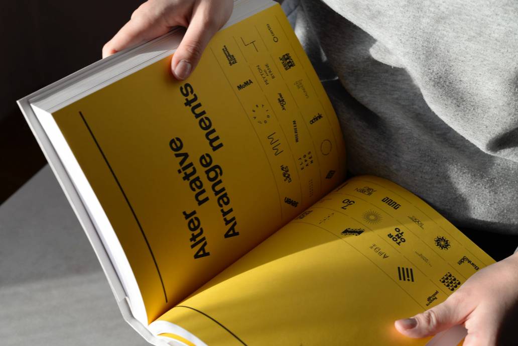 Center Slides Layout - Uncode